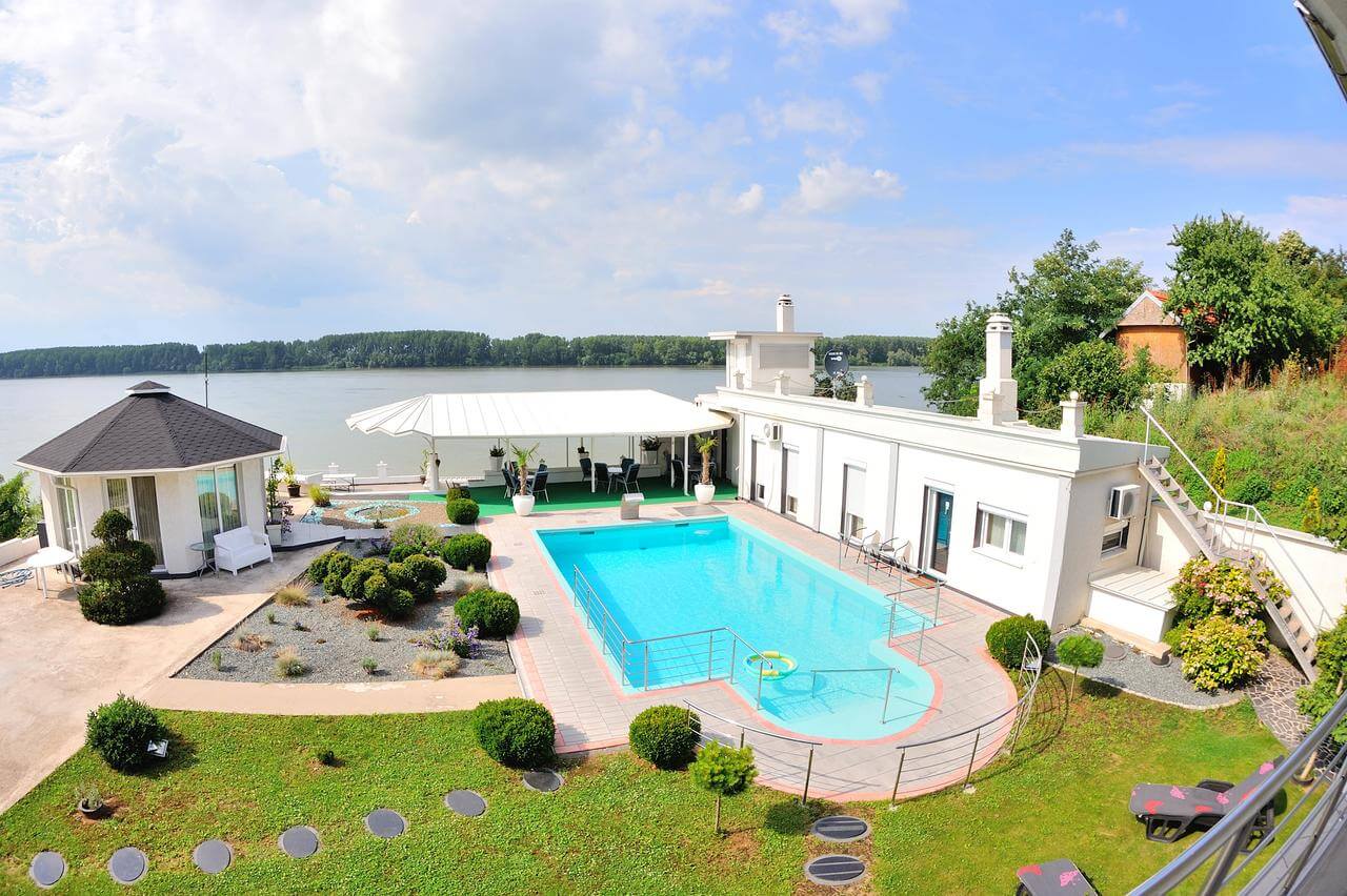 Vila sa bazenom - Jugovo | Weekendica