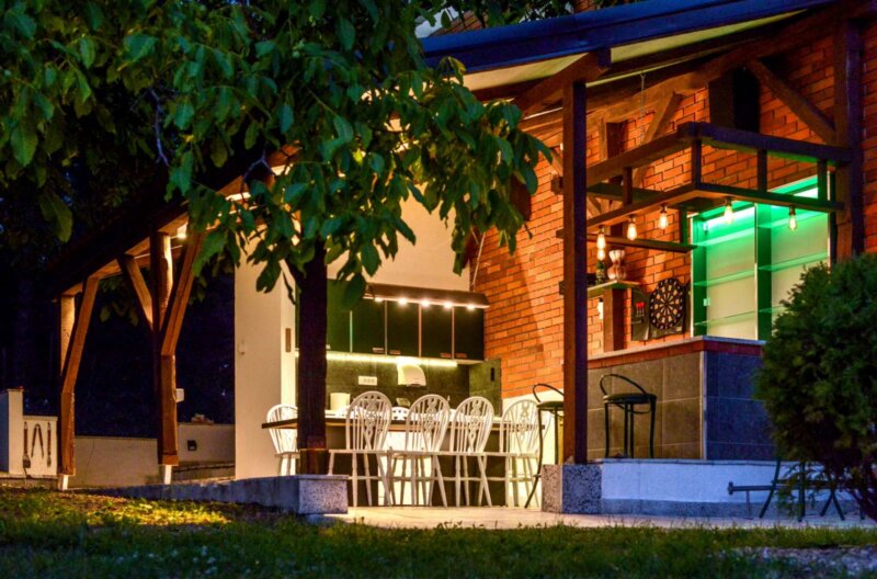 Villa Avala avec piscine intérieure, jacuzzi et sauna | Weekendica