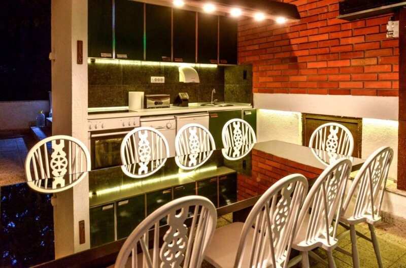 Avala House | Weekendica