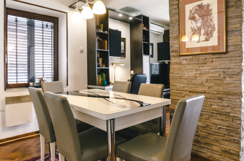 Avala Vila sa Unutrašnjim Bazenom, Đakuzijem i Saunom | Weekendica