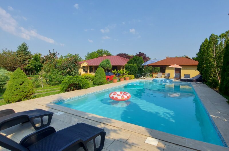 Vila Sakule | Weekendica