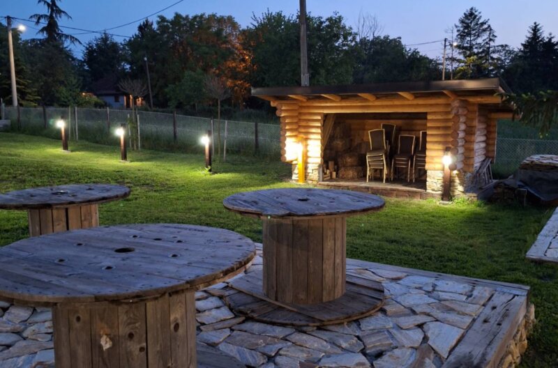 Ponuda vikendica, kuća i splavova za iznajmljivanje | Weekendica