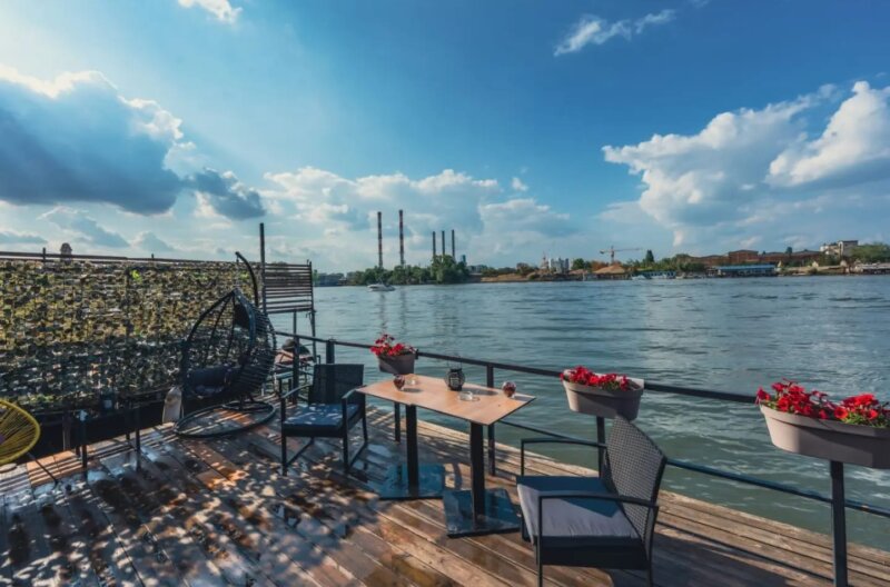 Splav Sunrise Ada | Weekendica