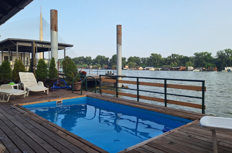 Splav SPA Nala (djakuzi, sauna, bazen) | Weekendica