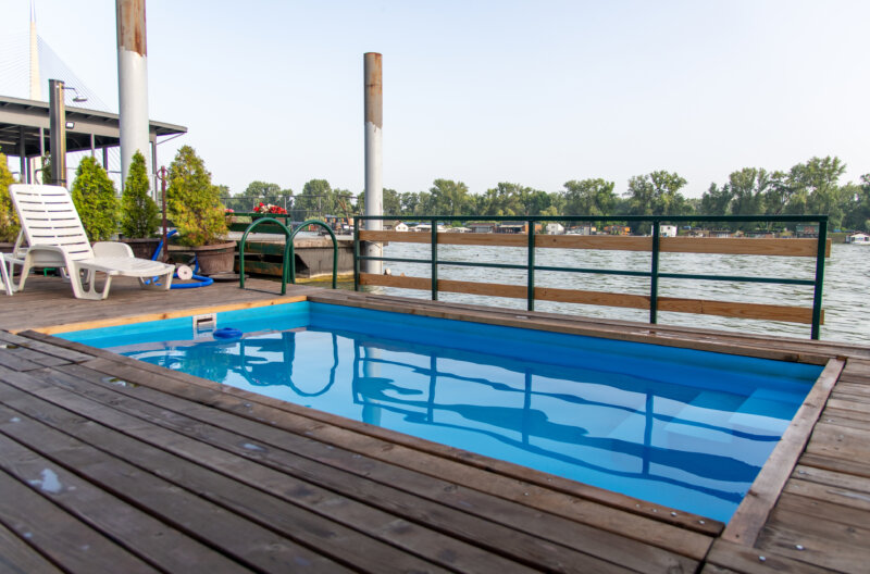 Splav SPA Nala (djakuzi, sauna, bazen) | Weekendica