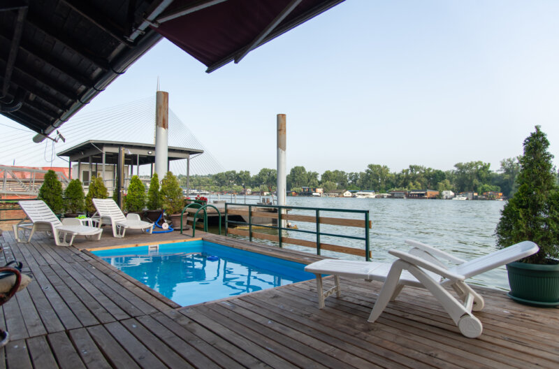 Splav SPA Nala (djakuzi, sauna, bazen) | Weekendica