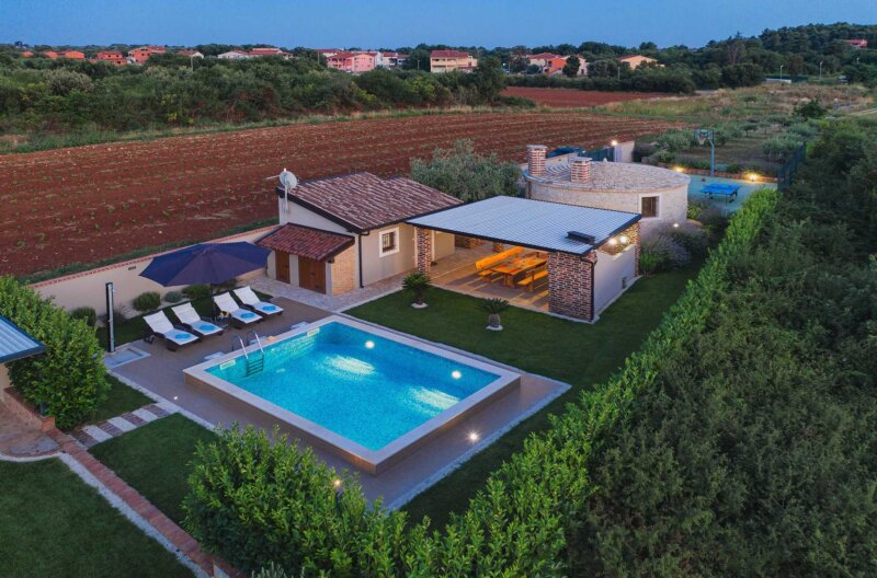 Lux Vila sa bazenom u Istri | Weekendica